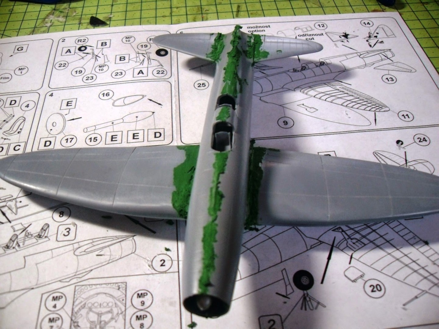PUTTY! Huh, Yeah! What is it good for? – MODEL AIRPLANE MAKER